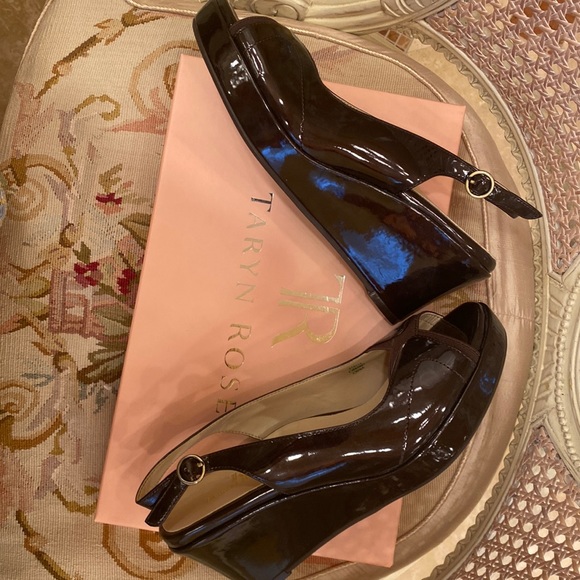 Taryn Rose | Shoes | Taryn Rose Stacia Wedge Sandal Brown 6 2 Nwt ...